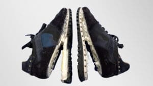 Service Sepatu Profesional dengan Pengalaman 33 Tahun