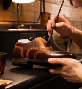 Repaint Sepatu Terdekat | Hadirkan Tampilan Baru yang Menarik