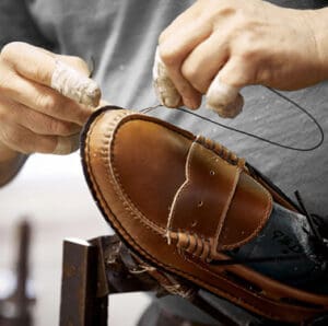 Jasa Reparasi Sepatu Kulit: Solusi Lengkap Perbaikan Sepatu