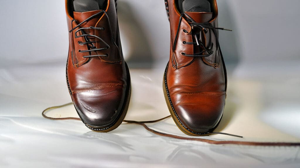 6 Panduan Lengkap Merawat Sepatu Kulit di Rumah untuk Pemula