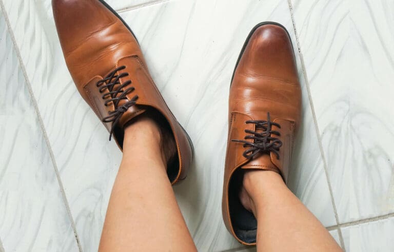 Solusi Sepatu Kebesaran & Cara Antisipasi Salah Ukuran Sepatu